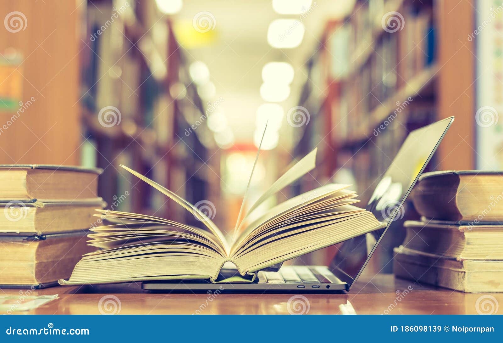 E-learning Class and E-book Digital Technology in Education Concept ...