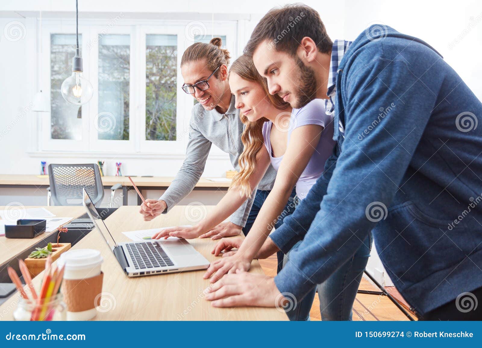 E-learning Seminar on Laptop Computer Stock Photo - Image of learn ...