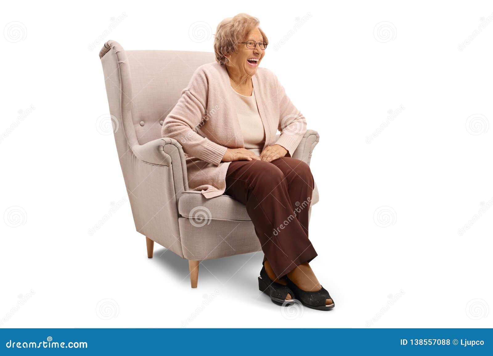 Senior Woman Sitting in an Armchair and Laughing 库存照片 - 图片 包括有 安装, 唯一 ...