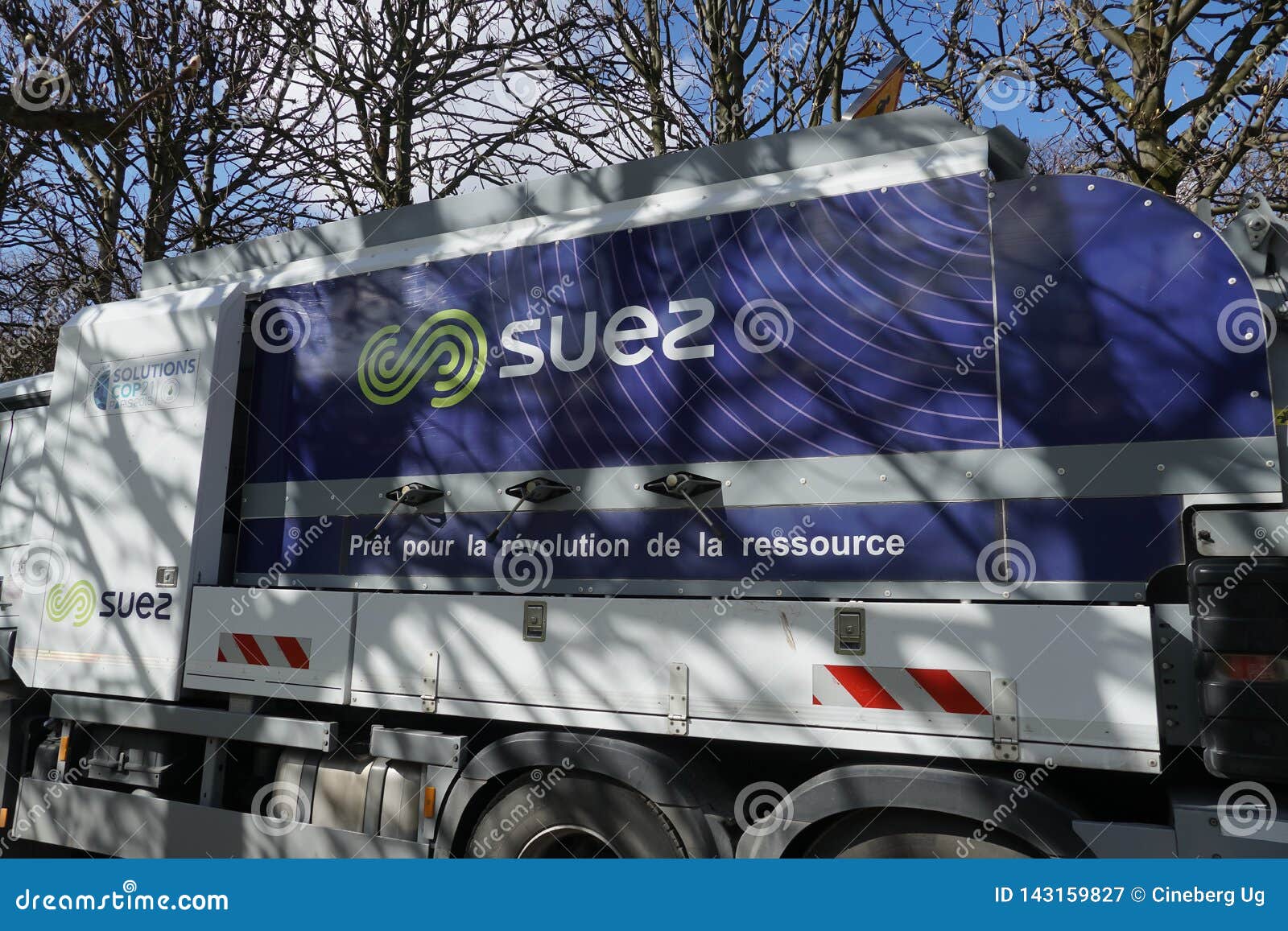 Suez Environnement Company Sign 图库摄影片 - 图片 包括有 徽标, 垃圾: 143159827