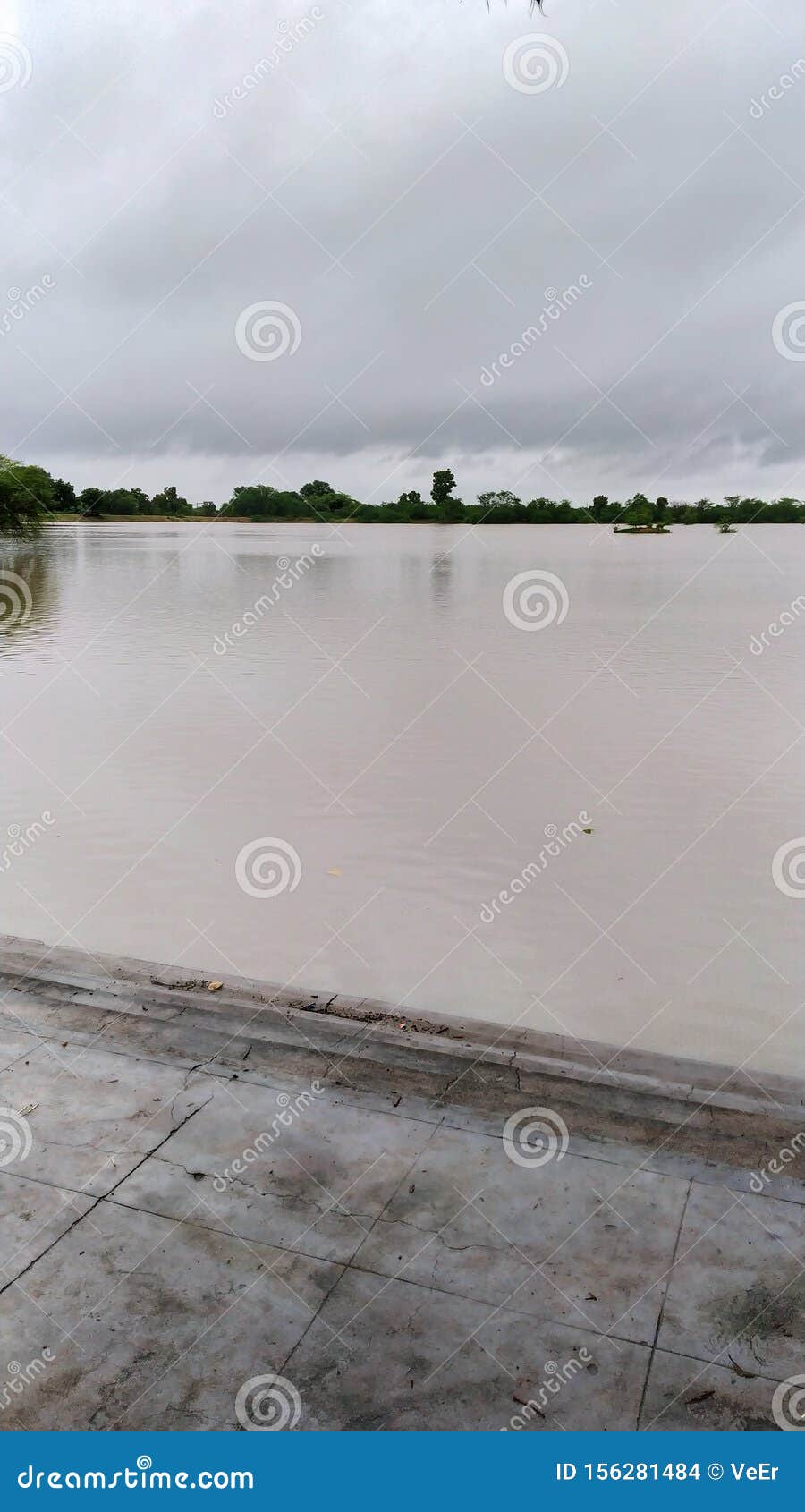 Water dams lakes rivers redactionele stock afbeelding. Image of dammen ...