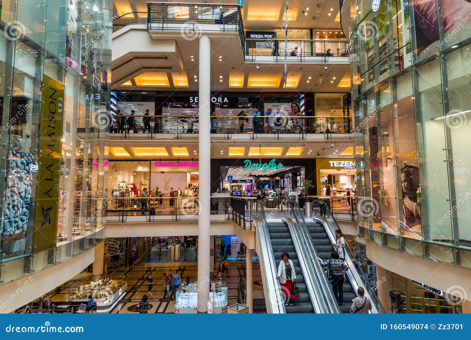 Interior of Palladium Mall, One of the Biggest Shopping Centers in ...