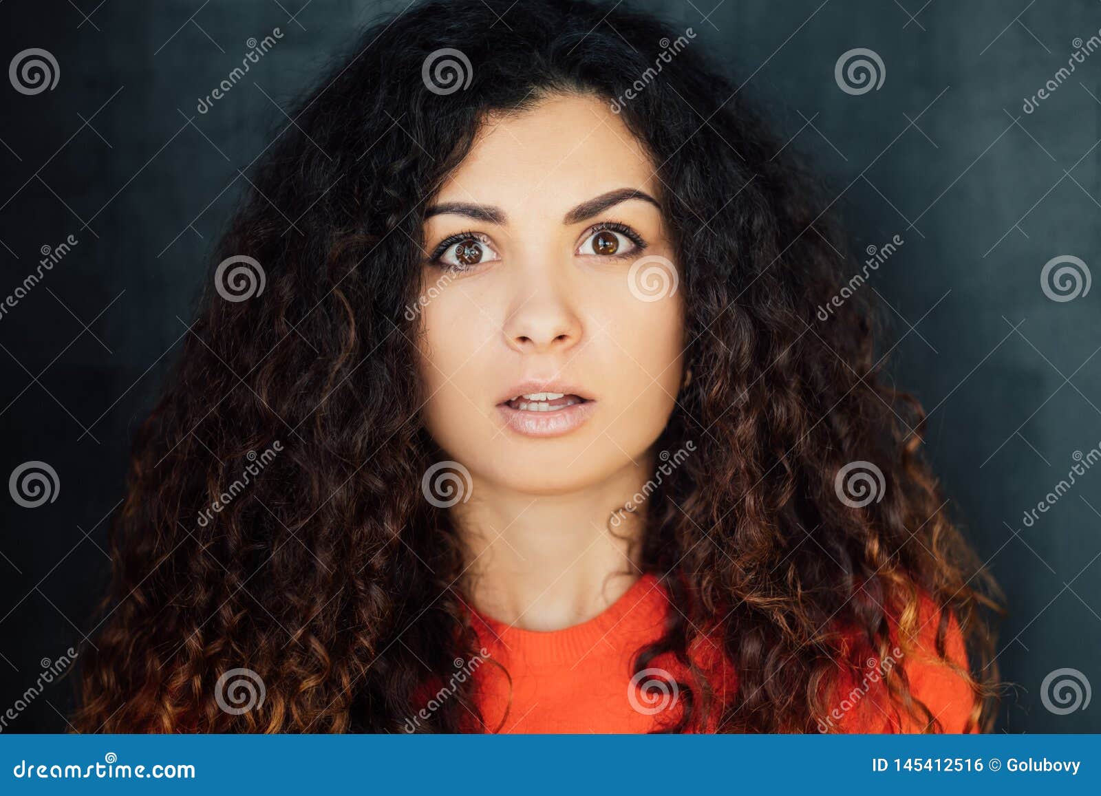 Shock Scared Young Woman Facial Expression Phobia 库存照片 - 图片 包括有 卷曲, 恐惧 ...