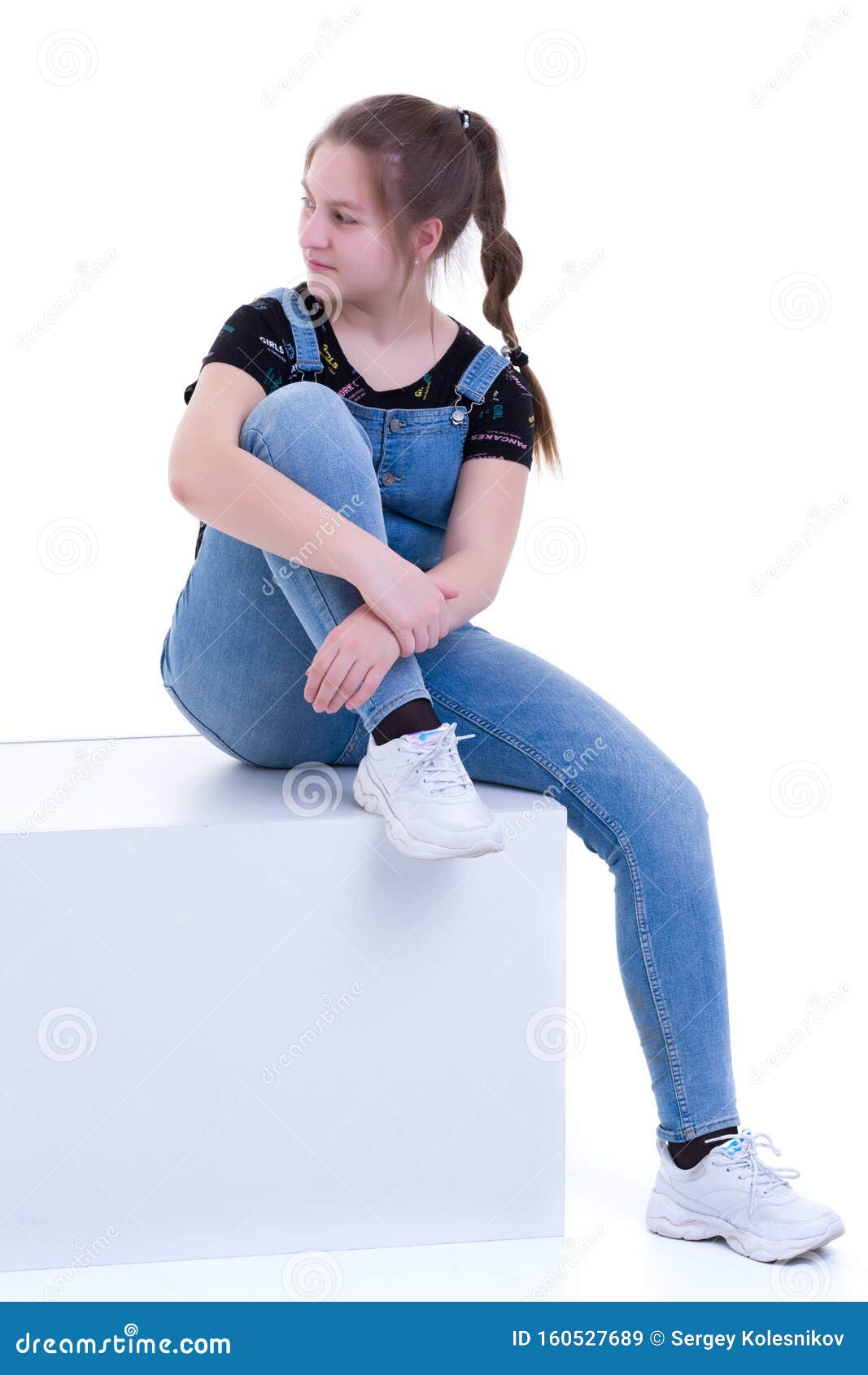 Photos du modèle dans l'image ID 160527689 par Sergey Kolesnikov ...