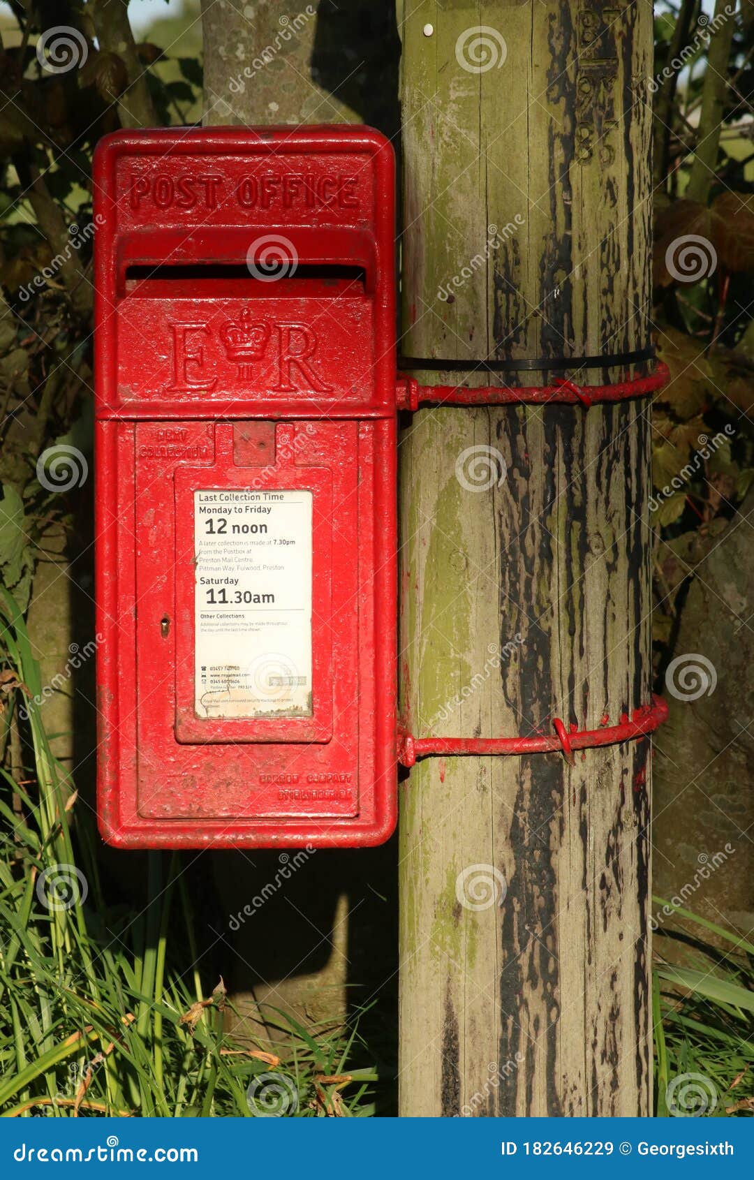 E2R Red Post Box Mounted on a Telegraph Post Editorial Stock Image ...