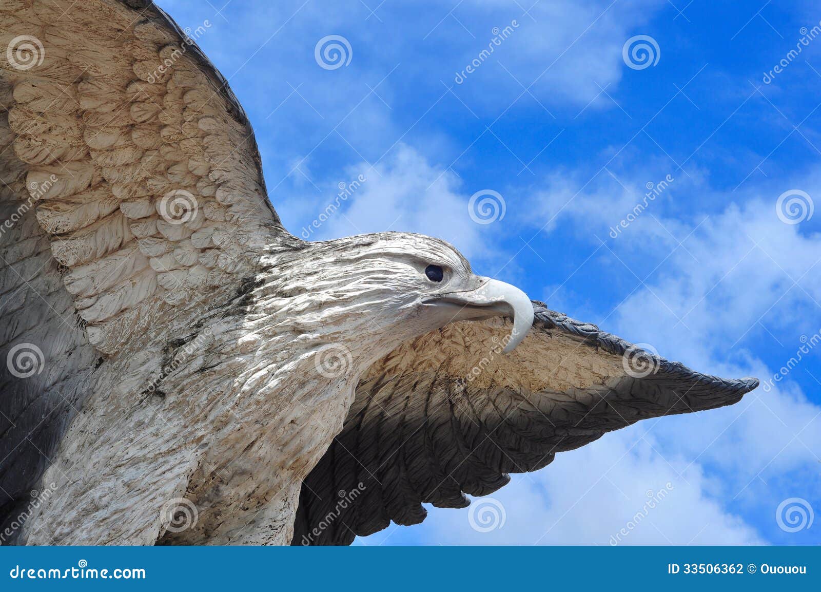 Eagle fly sculpture stock photo. Image of national, creature - 33506362