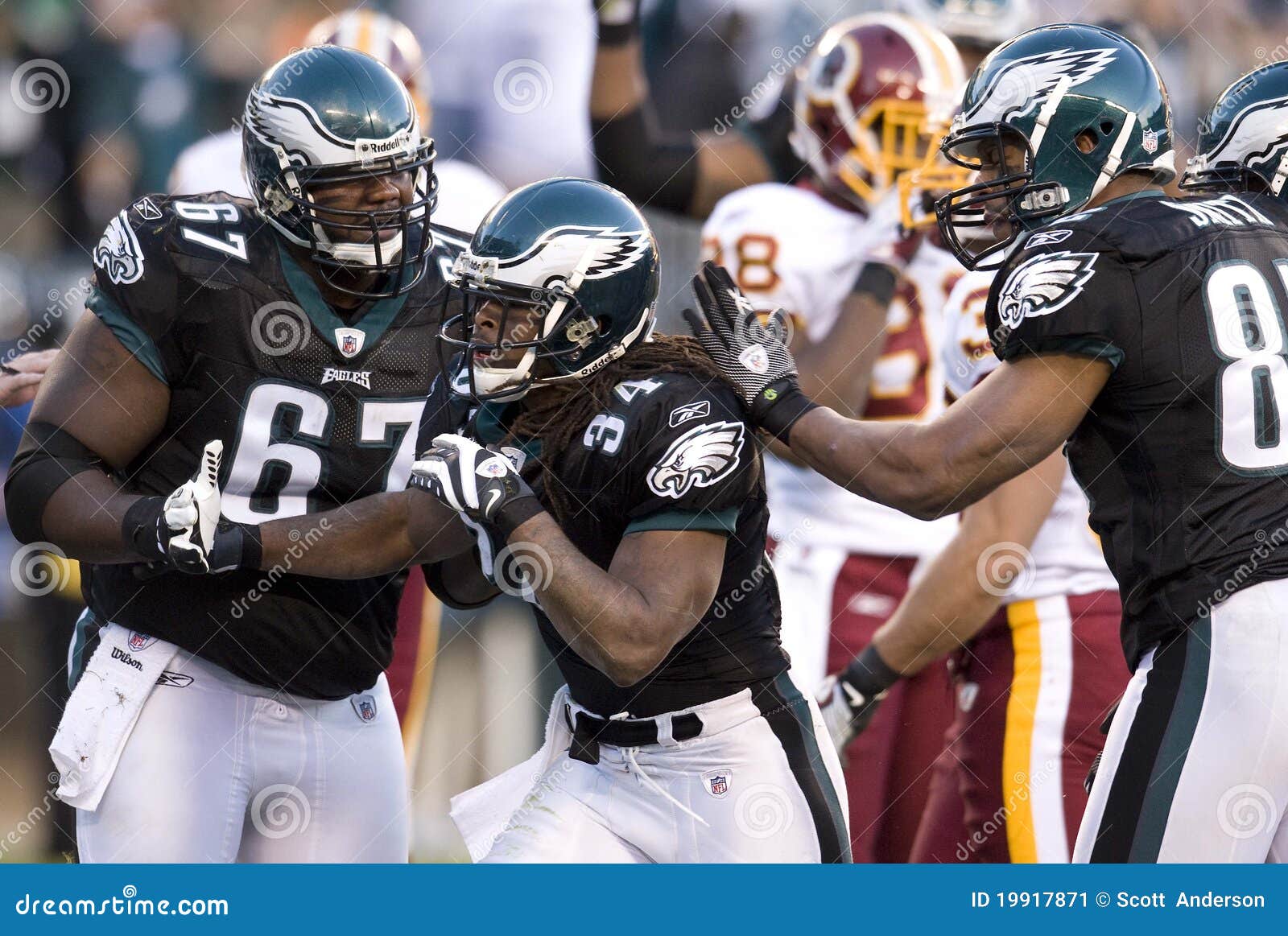 Eagles editorial photo. Image of redskins, running, washington - 19917871
