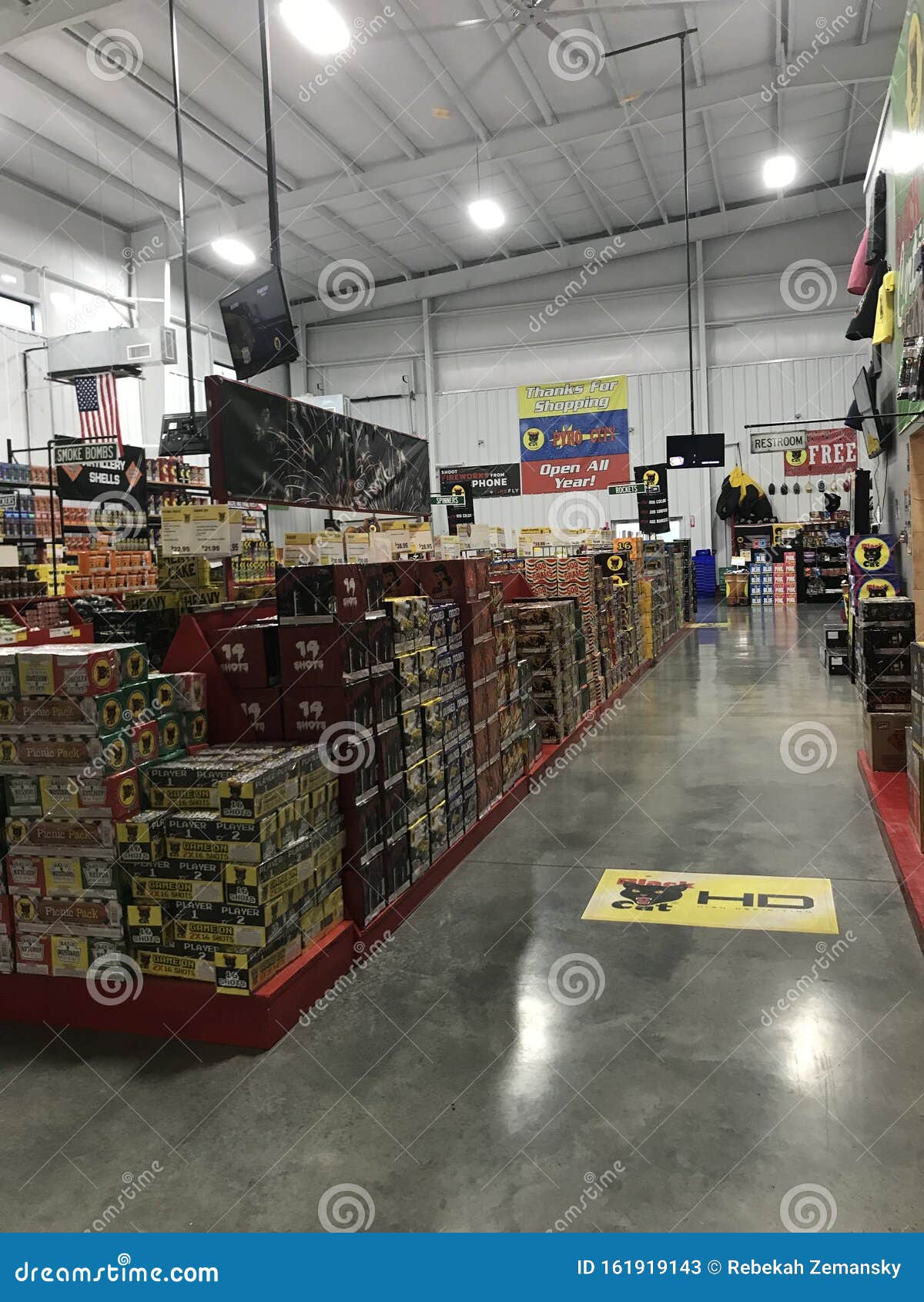 Fireworks Store Interior 7853 Editorial Stock Photo - Image of blaze ...