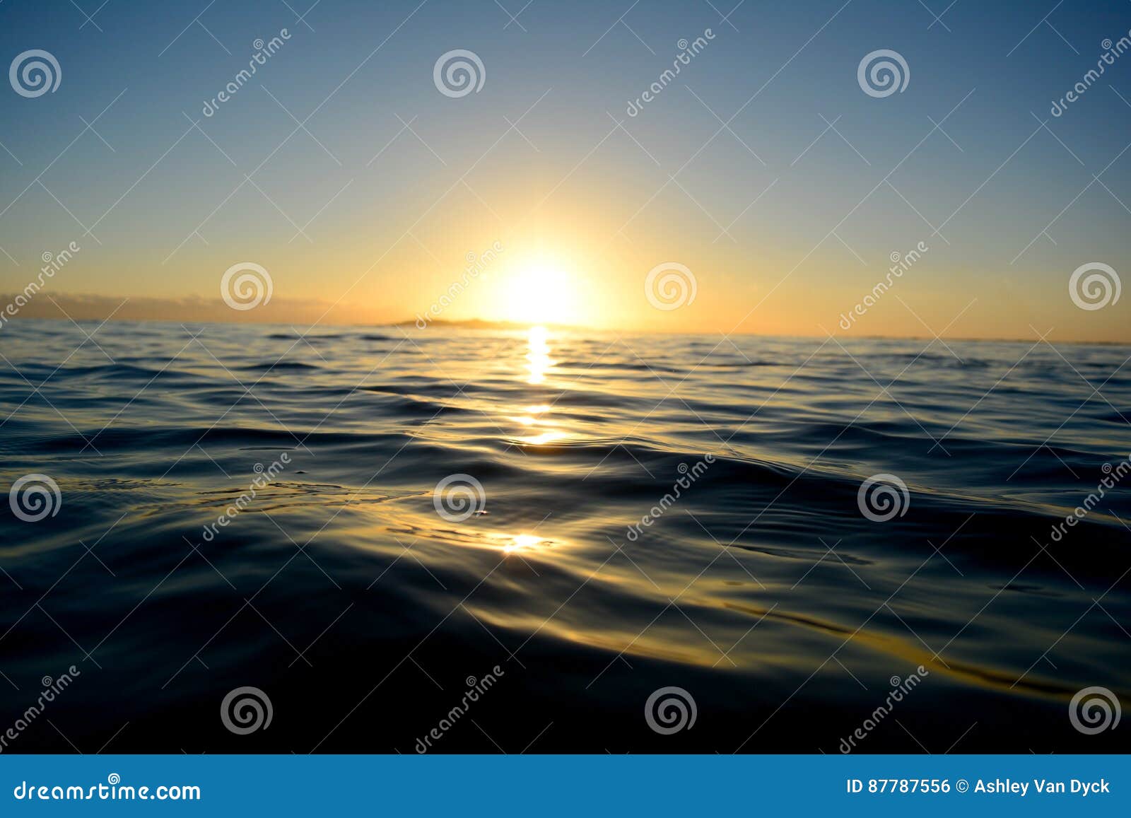 Early morning on the ocean stock photo. Image of rays - 87787556