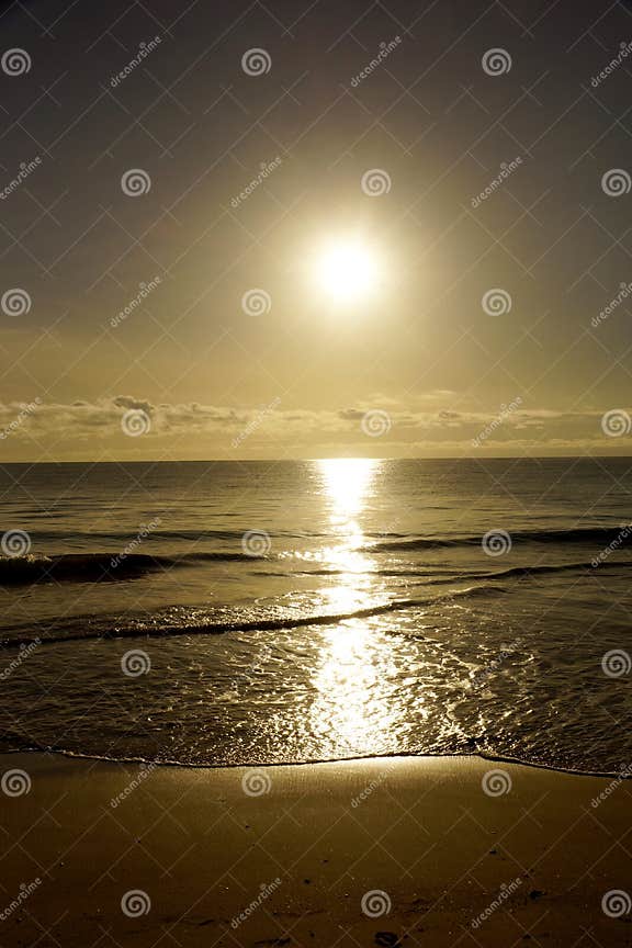 Early Morning Sunrise On Waimanalo Beach On Oahu Hawaii Over Th Stock Image Image Of Sand