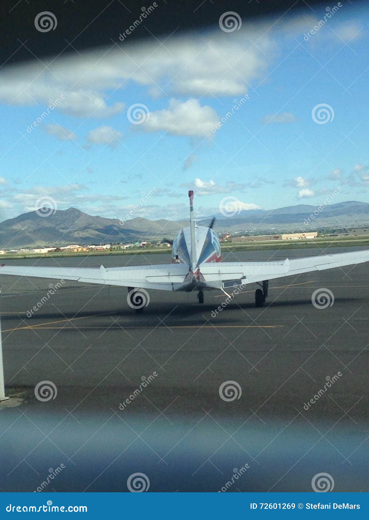 Early Morning Takeoff in Montana Editorial Stock Image - Image of ...