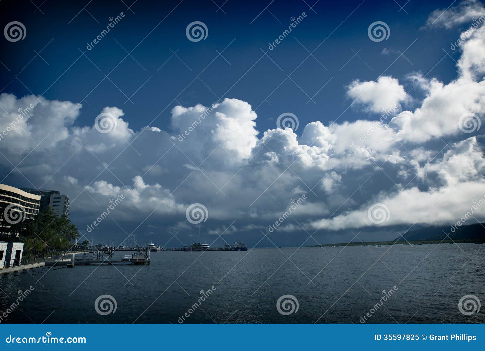 Early Morning in Trinity Inlet Stock Image - Image of great, tropical ...