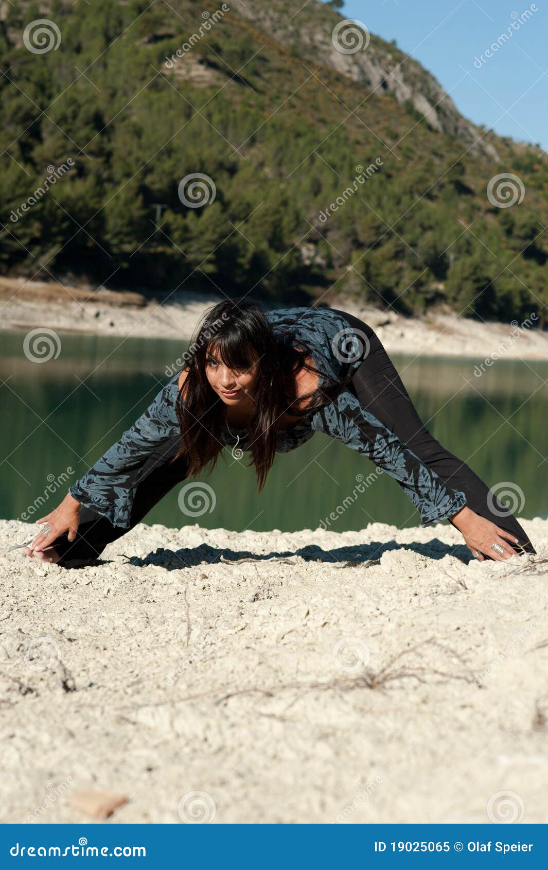 Early morning yoga stock image. Image of workout, water - 19025065