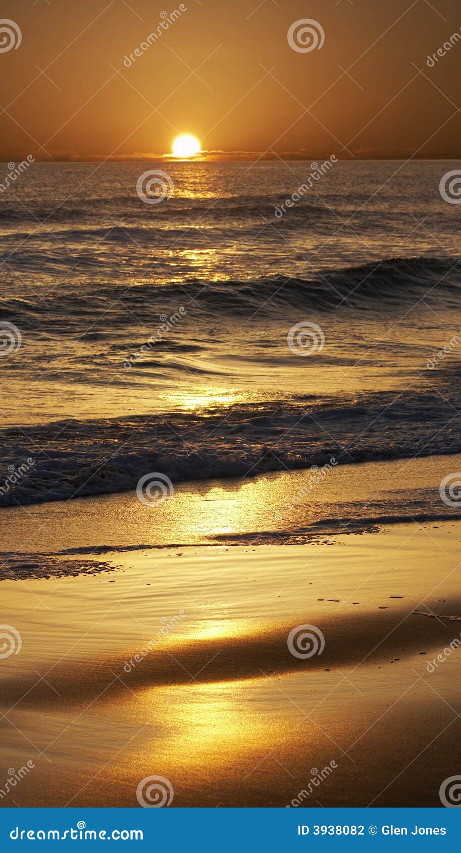 Early sun stock photo. Image of yellow, sunrise, weather - 3938082