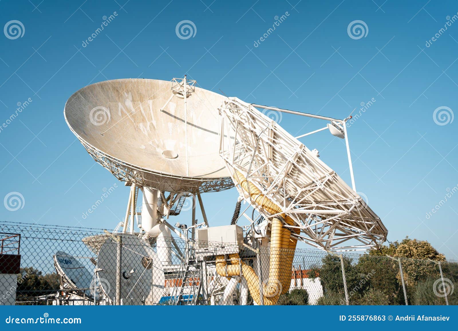Earth Based Astronomical Radio Telescope Stock Image - Image of ...