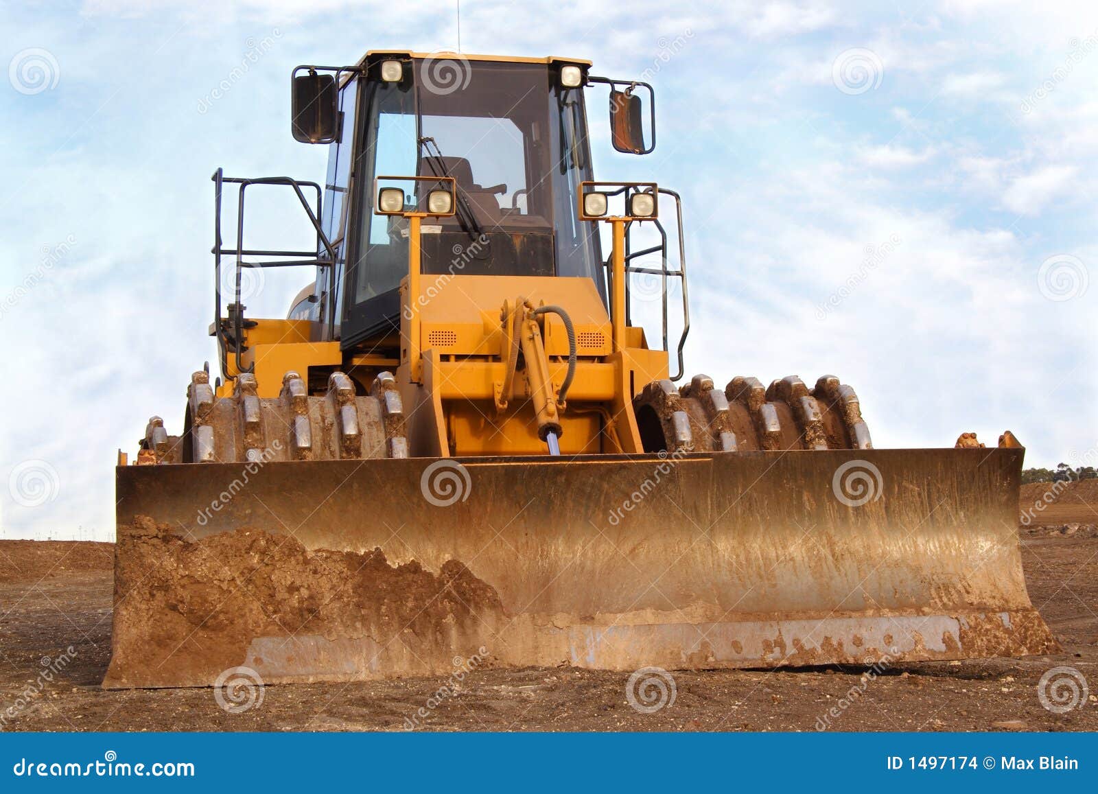 Earth mover stock photo. Image of industrial, site, equipment - 1497174