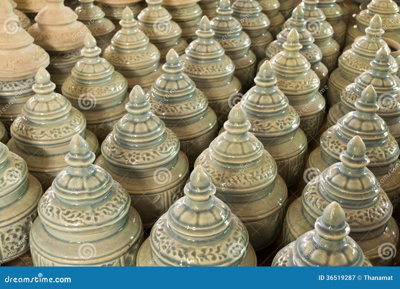 Earthenware stock image. Image of crockery, stall, craft - 36519287