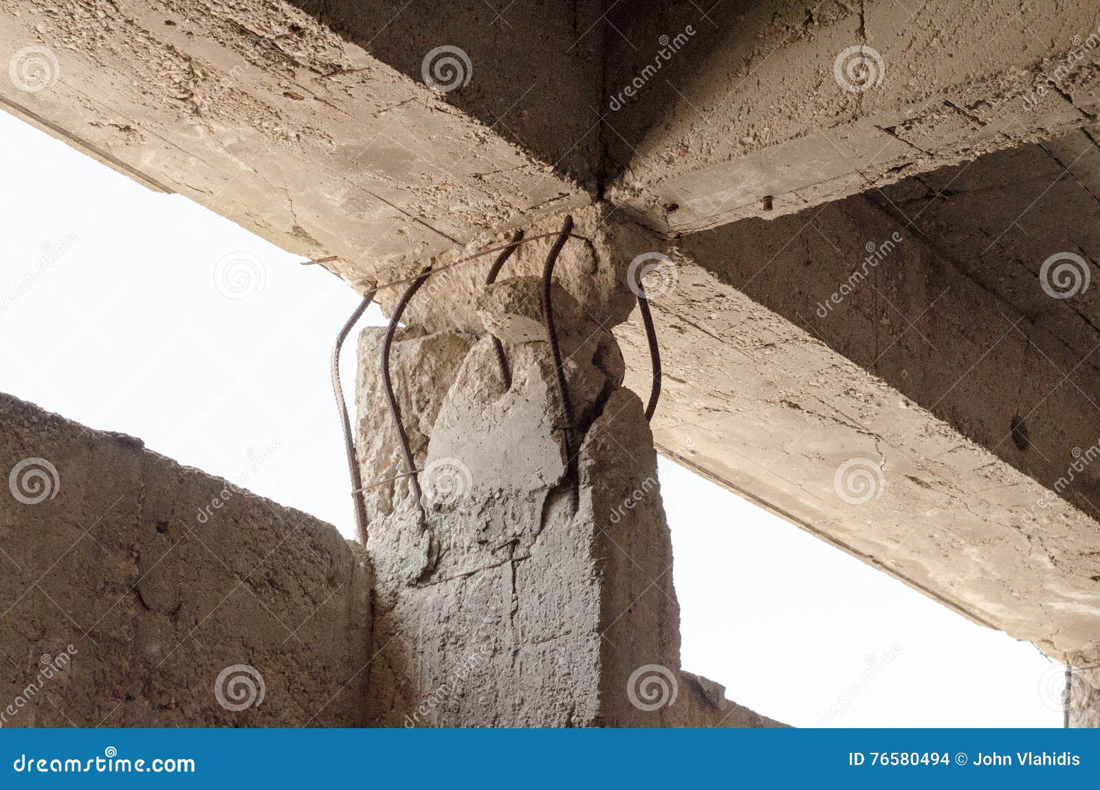 Earthquake Damage Failure Column Stock Photo - Image of cement, iron ...