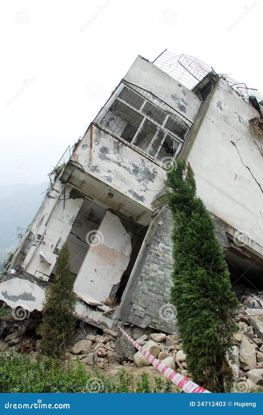 Earthquake destroy stock image. Image of break, broken - 24712403