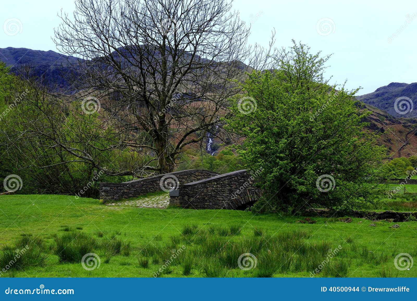 Easedale stock photo. Image of arch, footpath, bridge - 40500944