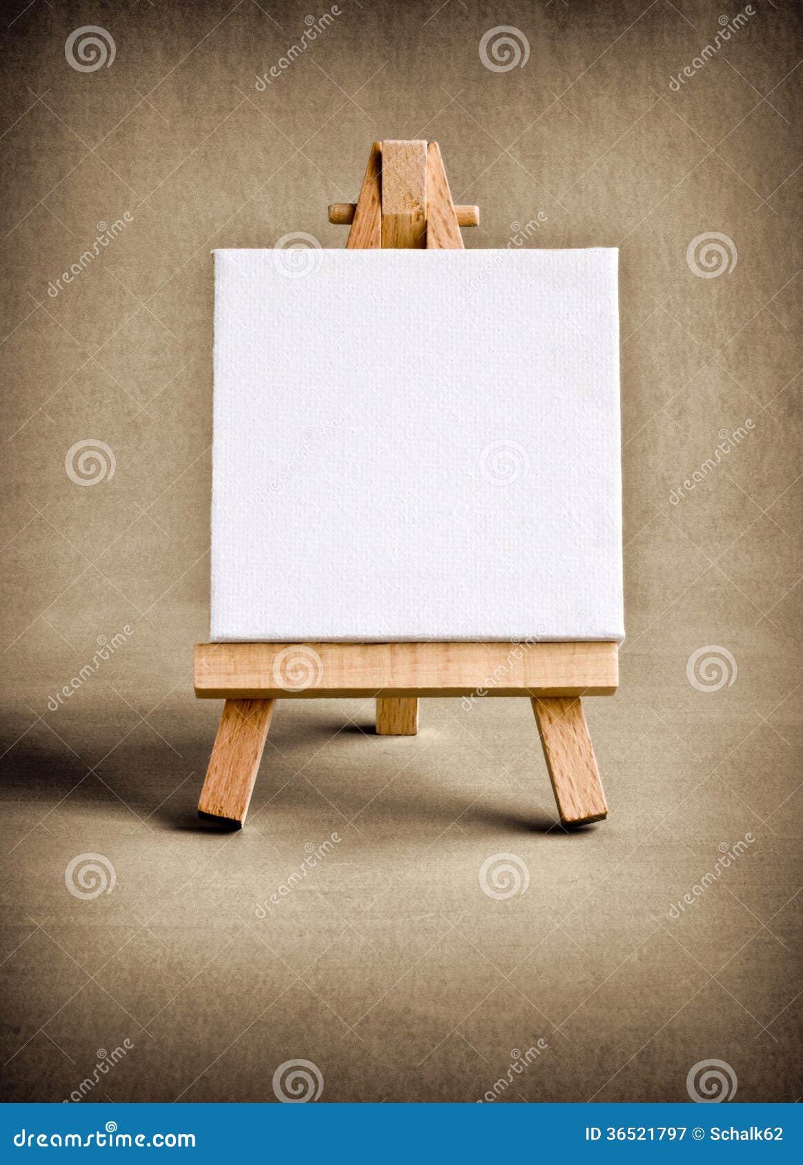 Easel with Brown Focused BG Stock Image - Image of banner, blank: 36521797