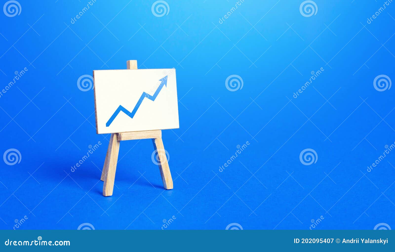 Easel and Up Arrow Chart. Concept of Success, Growth and Performance ... Easel and Up Arrow Chart. Concept of Success, Growth and Performance ...