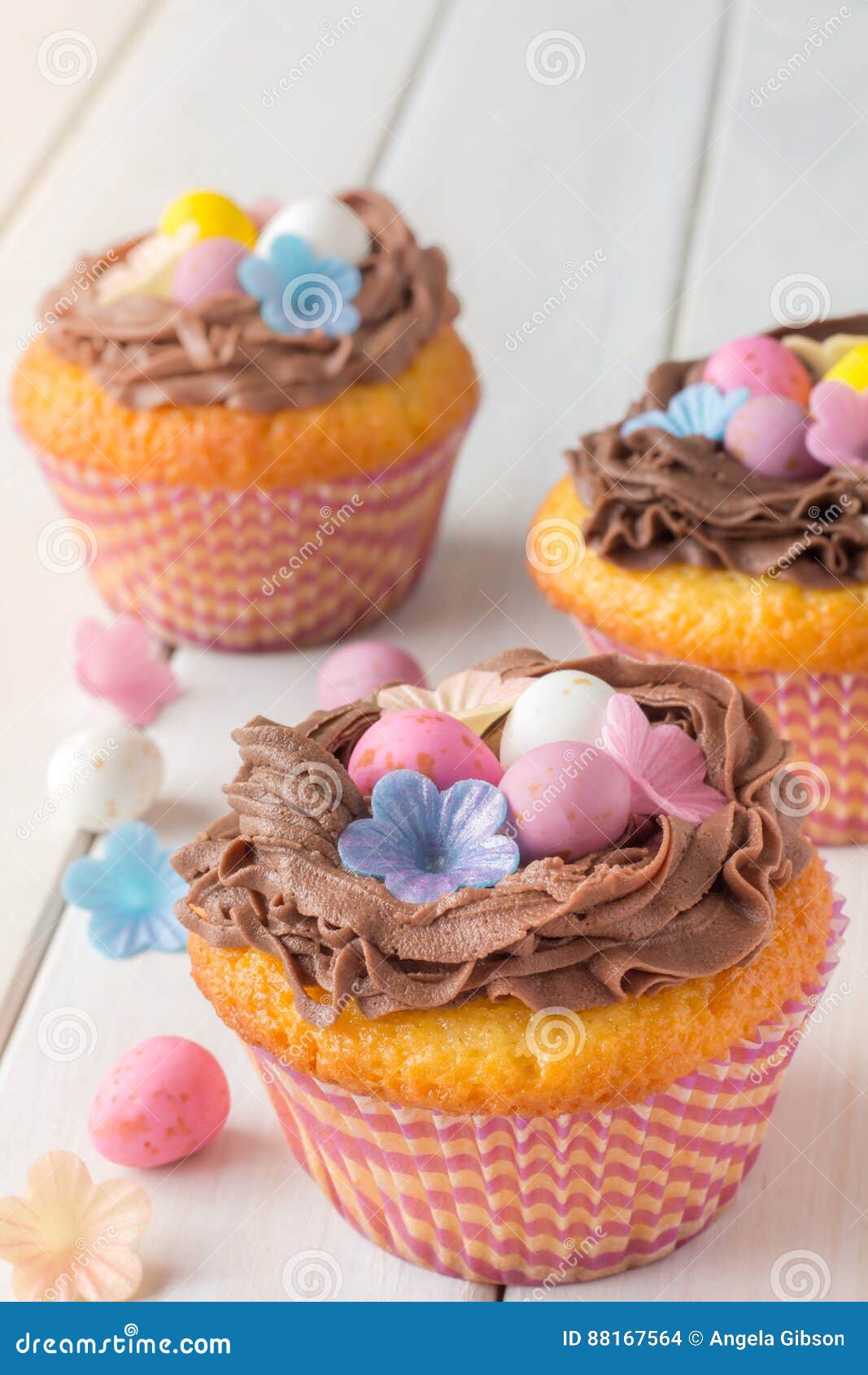 Easter Cupcakes Vertical stock photo. Image of food, wafer - 88167564