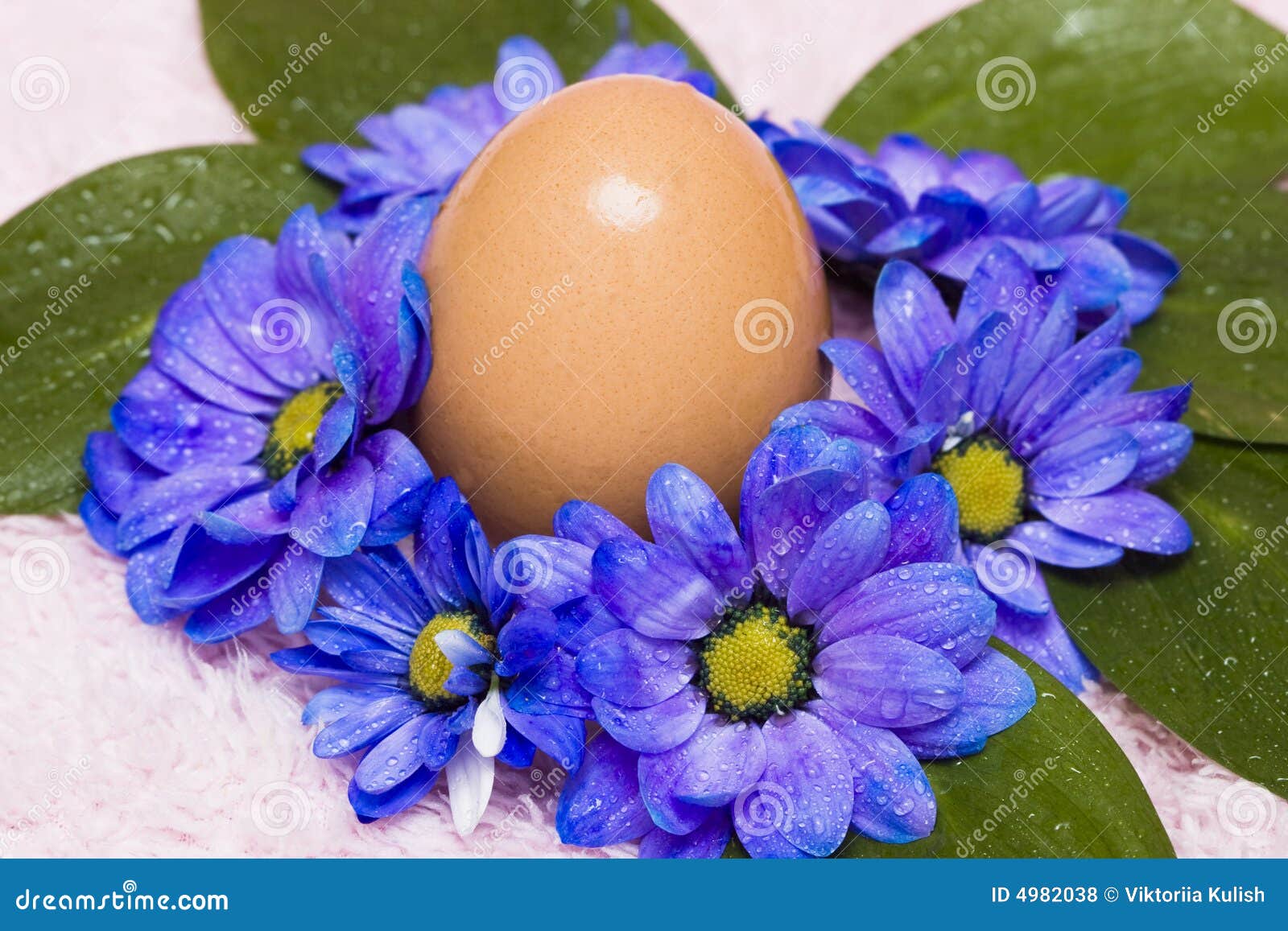 Easter Egg With Blue Flowers Picture. Image: 4982038
