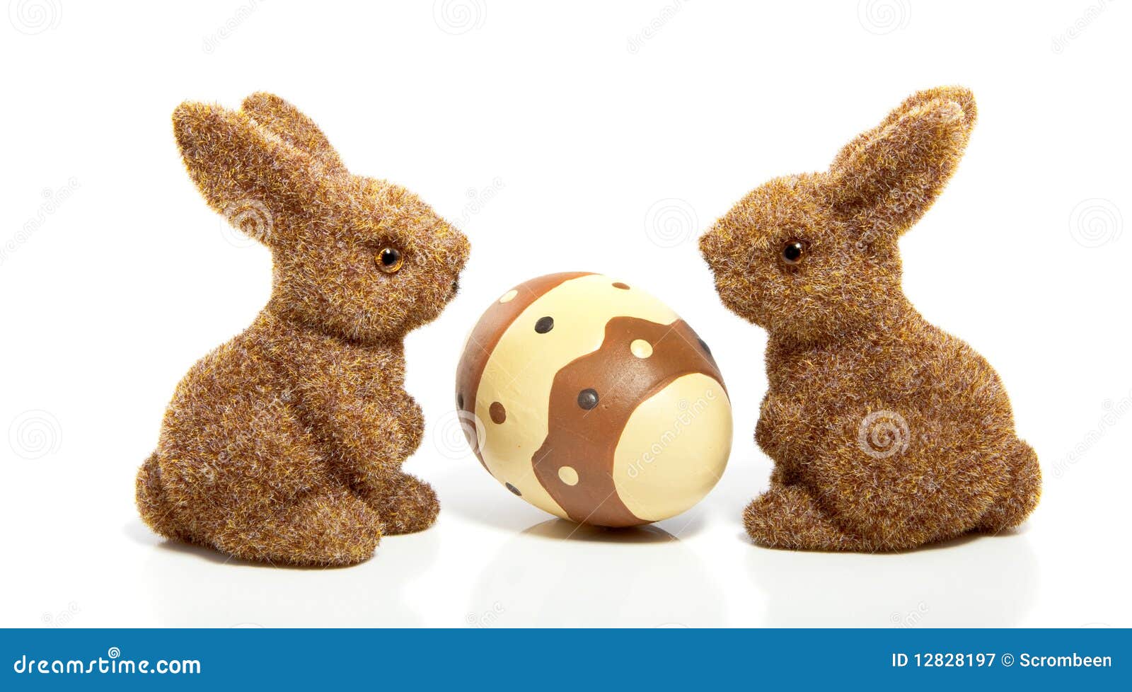 An Easter Egg between Two Bunnies Stock Image - Image of nature, easter ...