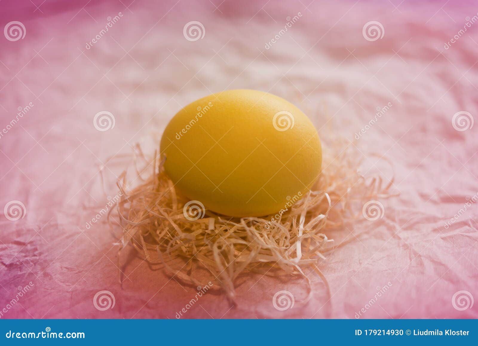 Easter Eggs Symbol of New Life Stock Photo - Image of straw, painted ...