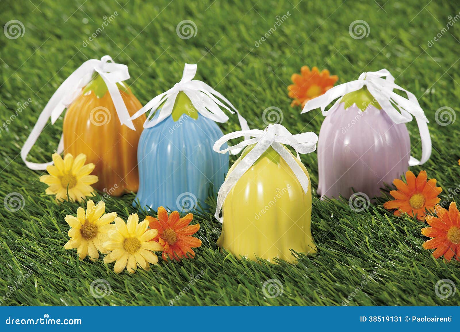 Easter Jingle Bell Hidden in Natural Straw Nest Stock Image - Image of ...