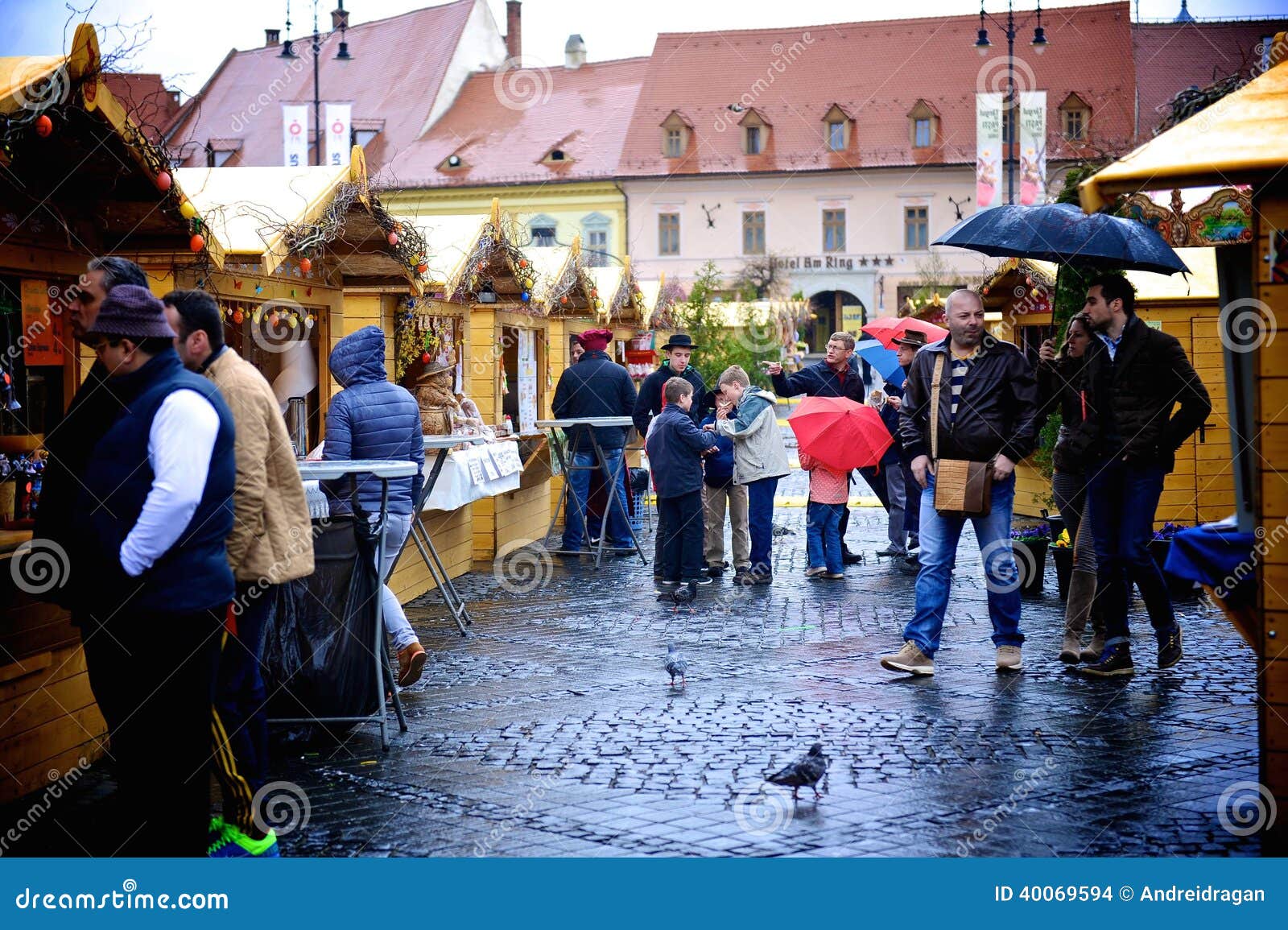 Easter Market in Sibiu editorial stock image. Image of sibiu - 40069594