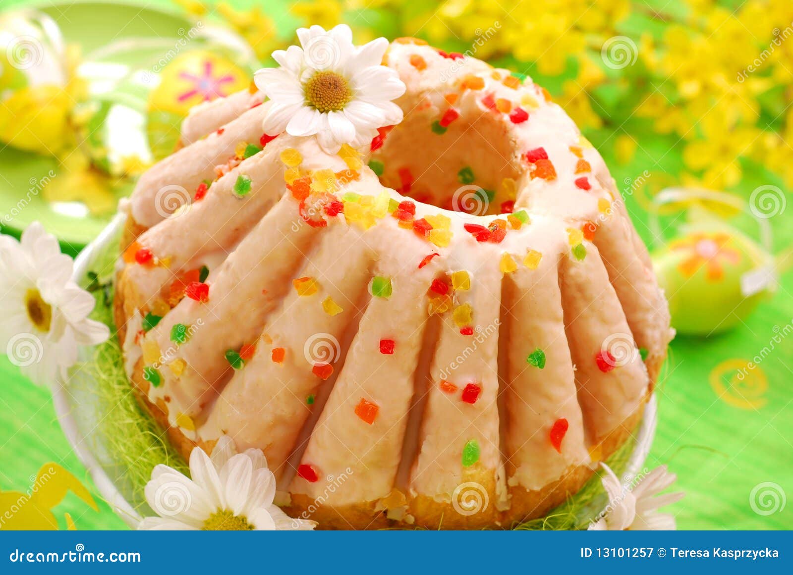 Easter Ring Cake with Glaze Stock Image - Image of cake, food: 13101257