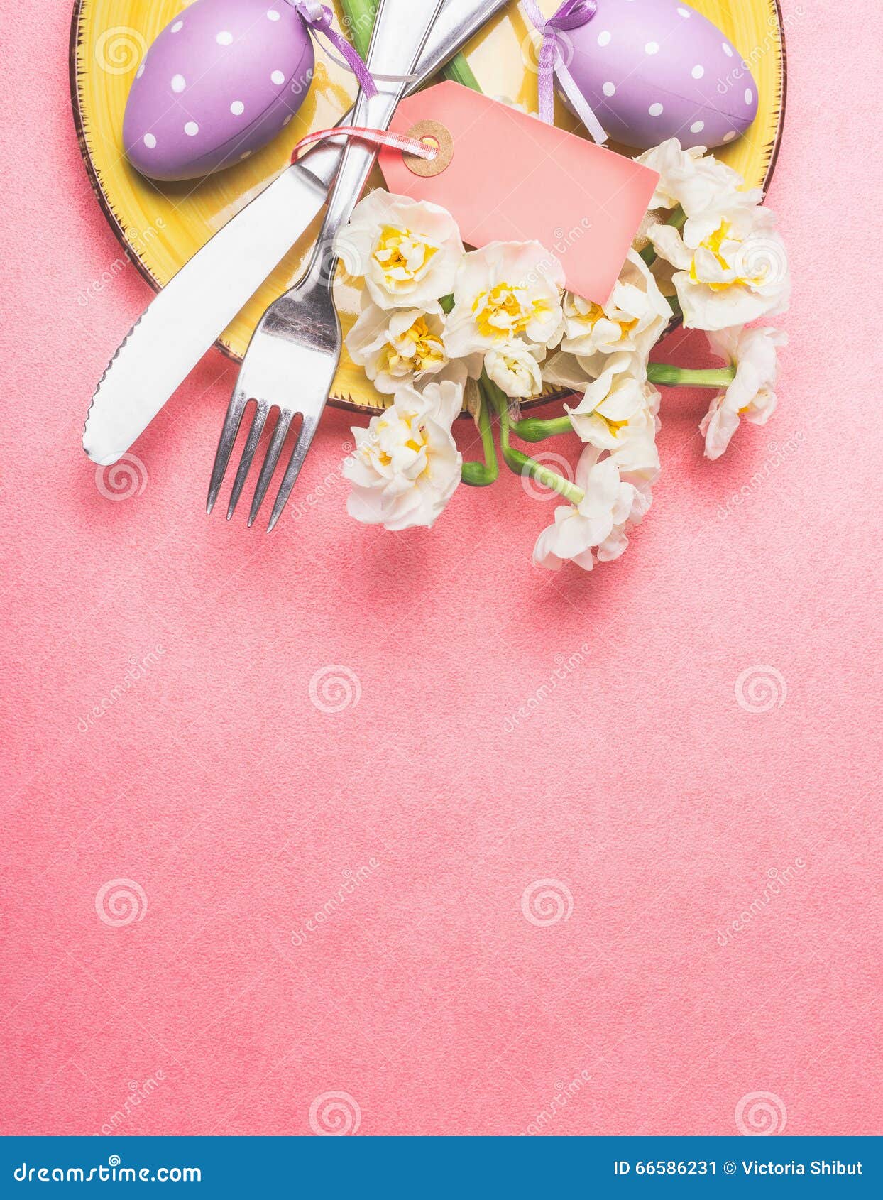 Easter Table Place Setting with Nice Daffodils , Cutlery, Plate and ...
