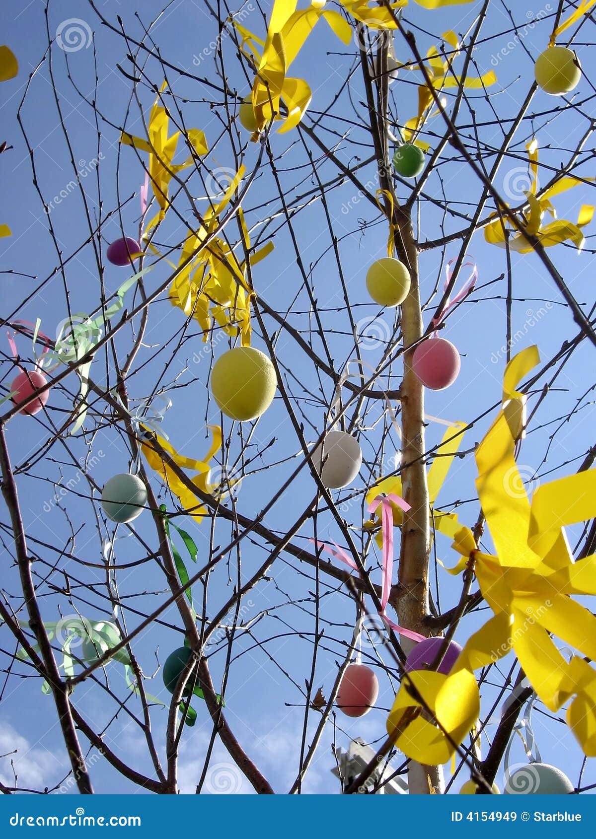 Easter tree stock image. Image of outdoor, eggs, nature - 4154949