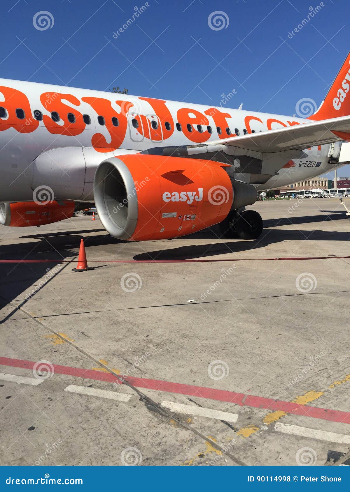 EasyJet A319 Passenger Plane Close Up Editorial Stock Photo - Image of ...