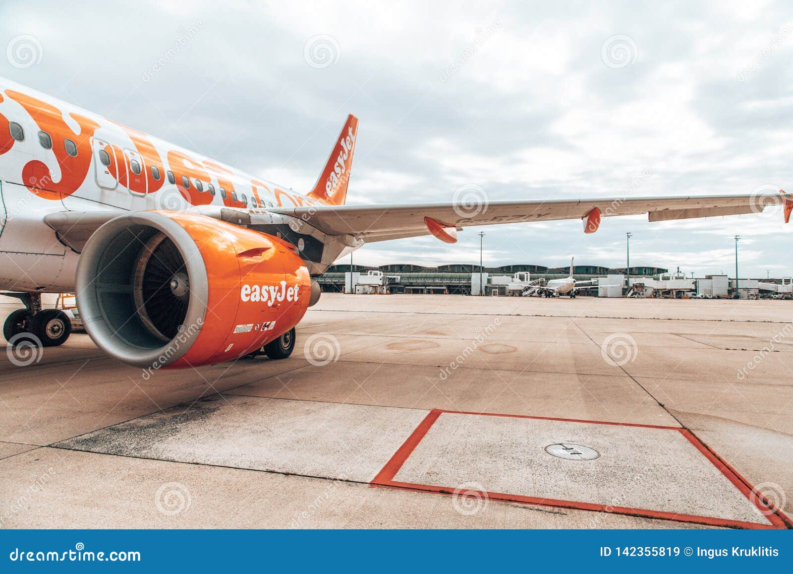 EasyJet Plane in the Airport Editorial Stock Image - Image of empty ...