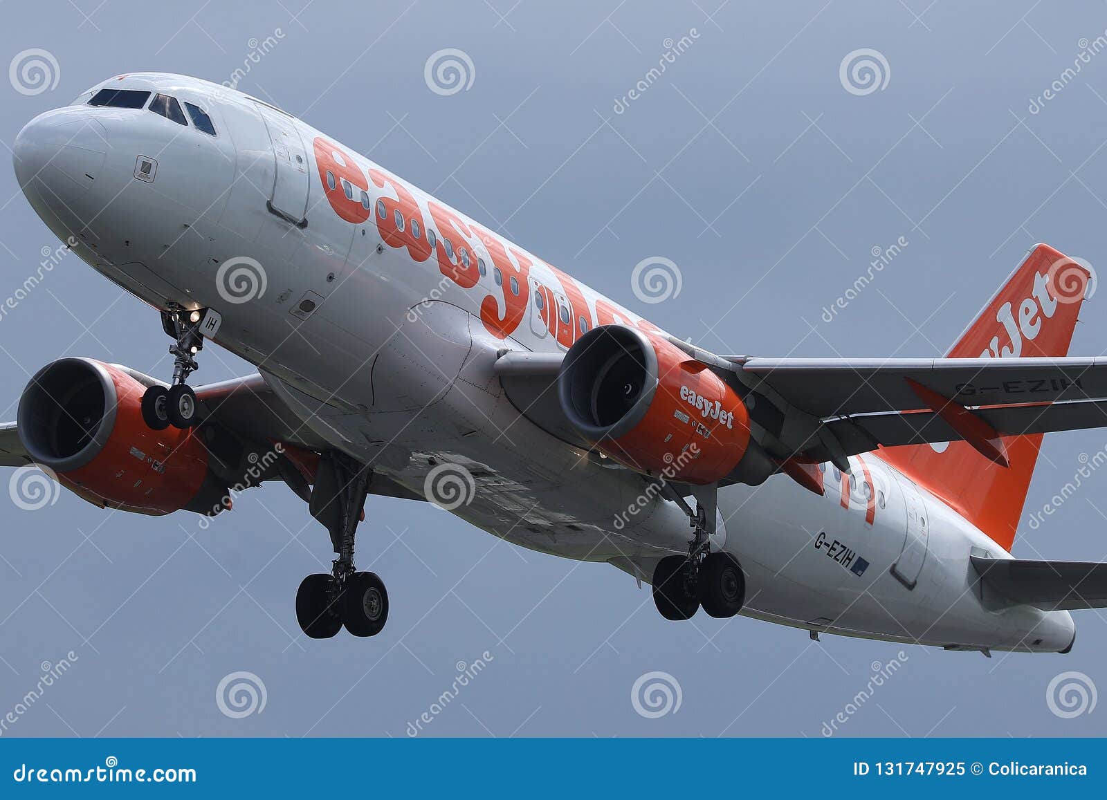 Easyjet Plane Flying Up in the Sky Editorial Image - Image of cityline ...