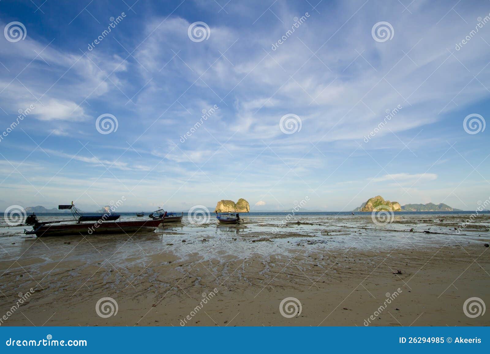 Ebb tide boat stock image. Image of tropical, clouds - 26294985