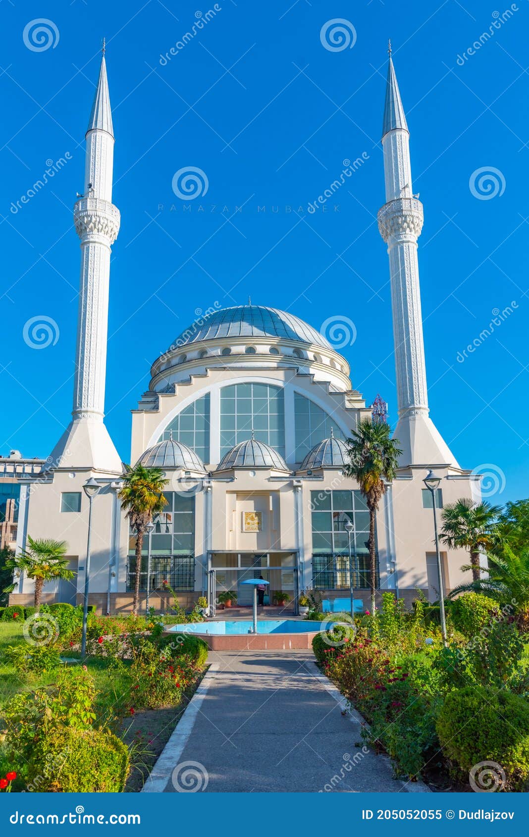 Abu Bekr Mosque Mosque Of Sheikh Zamil Abdullah Al Zamil, Or Great ...