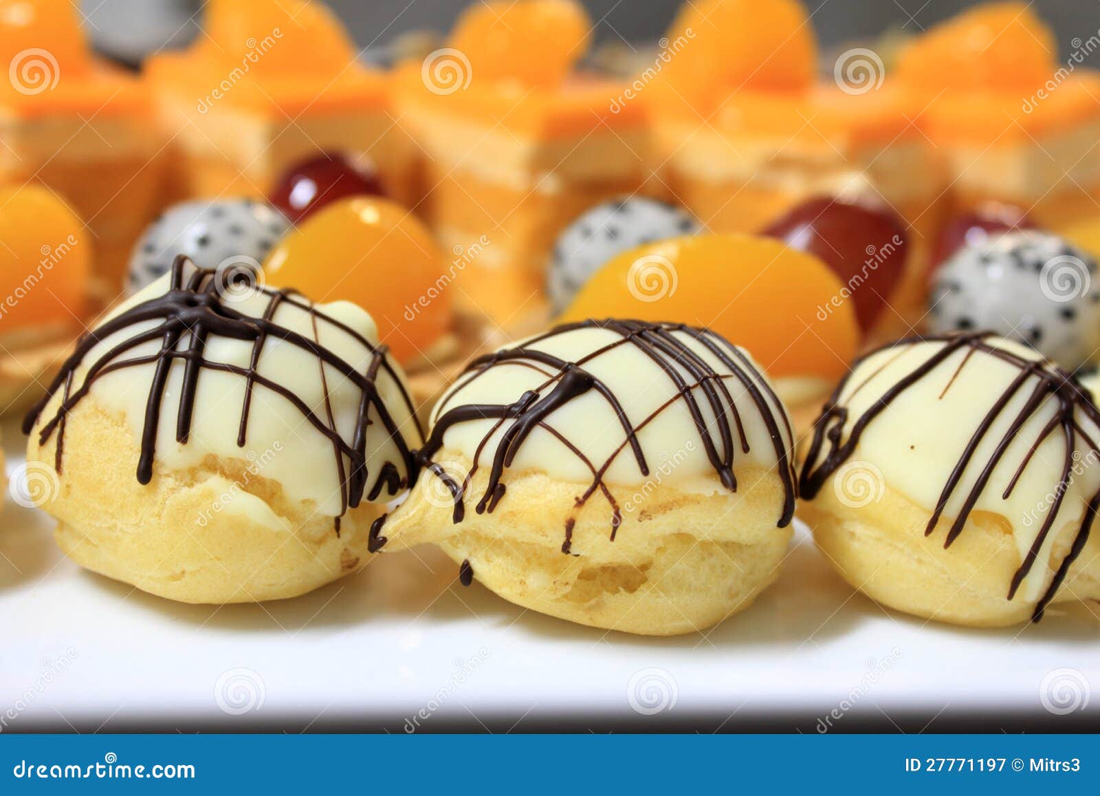 Eclair stock image. Image of sweetness, france, fluffy - 27771197