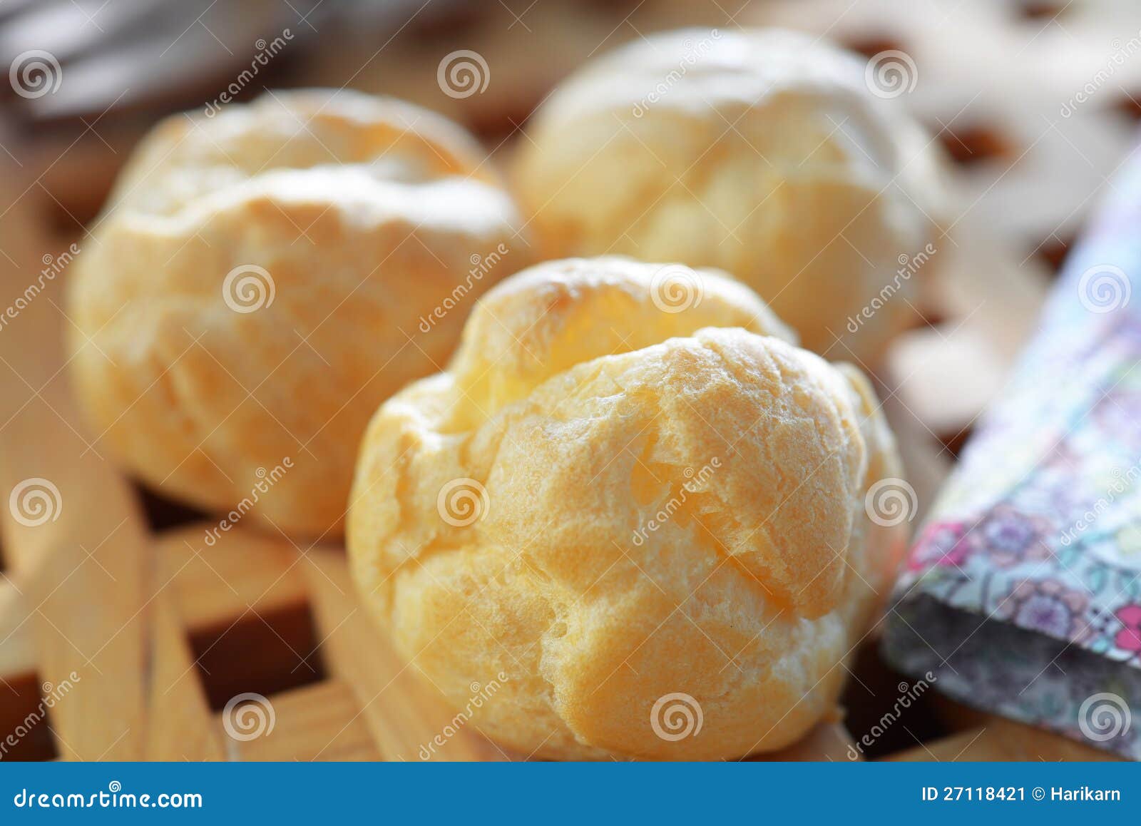 Eclair de Vla van de Room stock afbeelding. Image of verfrissing - 27118421