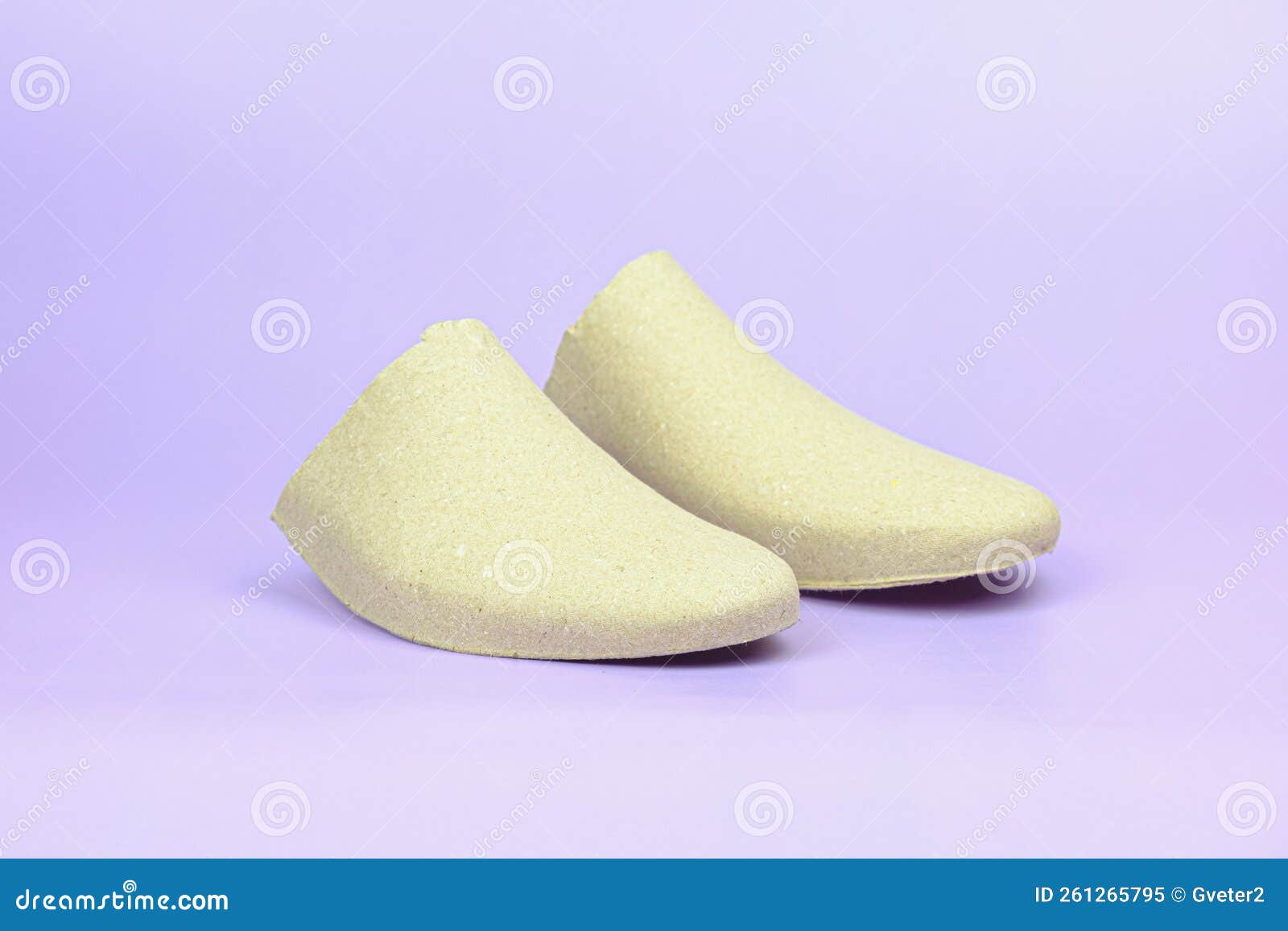 Eco Friendly Customized Molded Shoe Tree Cardboard Stock Image - Image ...