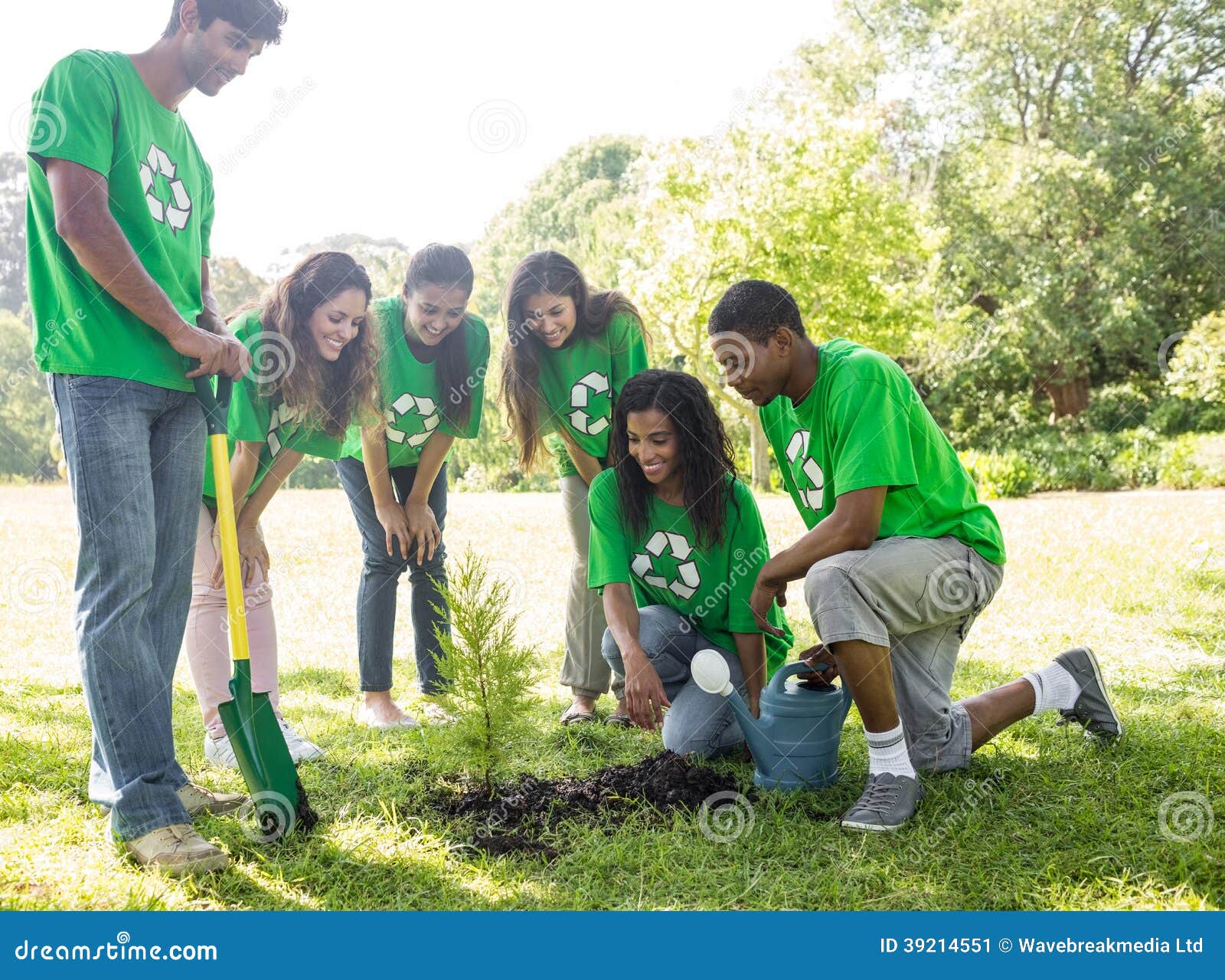 Ecologistas Que Miran La Planta Imagen de archivo - Imagen de grupo ...