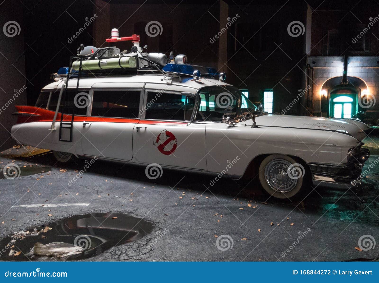 Ecto-1, Ghostbusters car editorial photography. Image of drive - 168844272