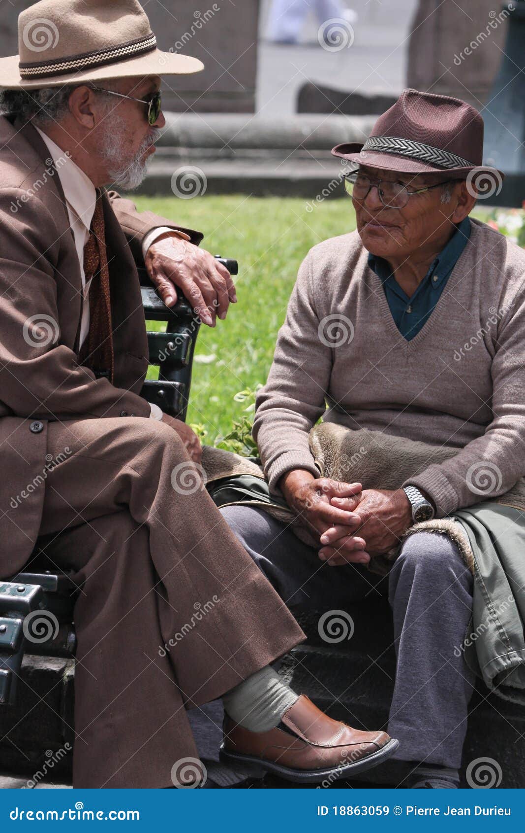 Ecuadorian people editorial stock image. Image of park - 18863059