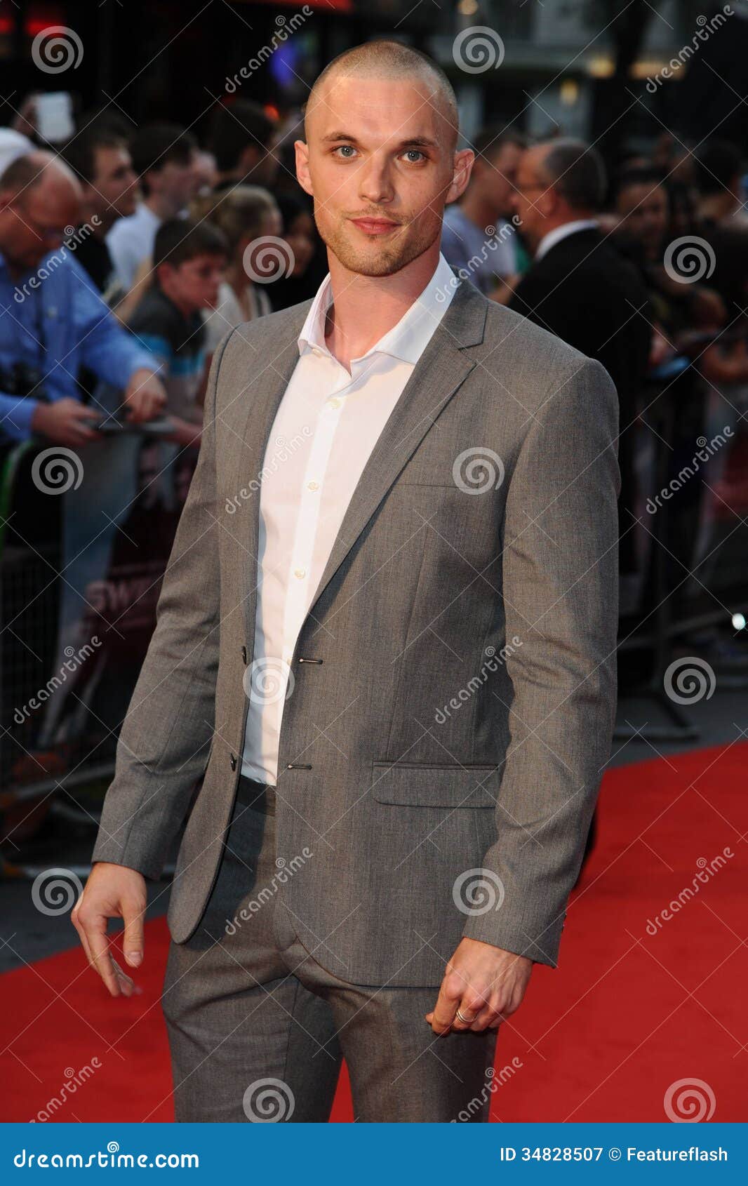 Ed Skrein fotografía editorial. Imagen de llega, sudor - 34828507