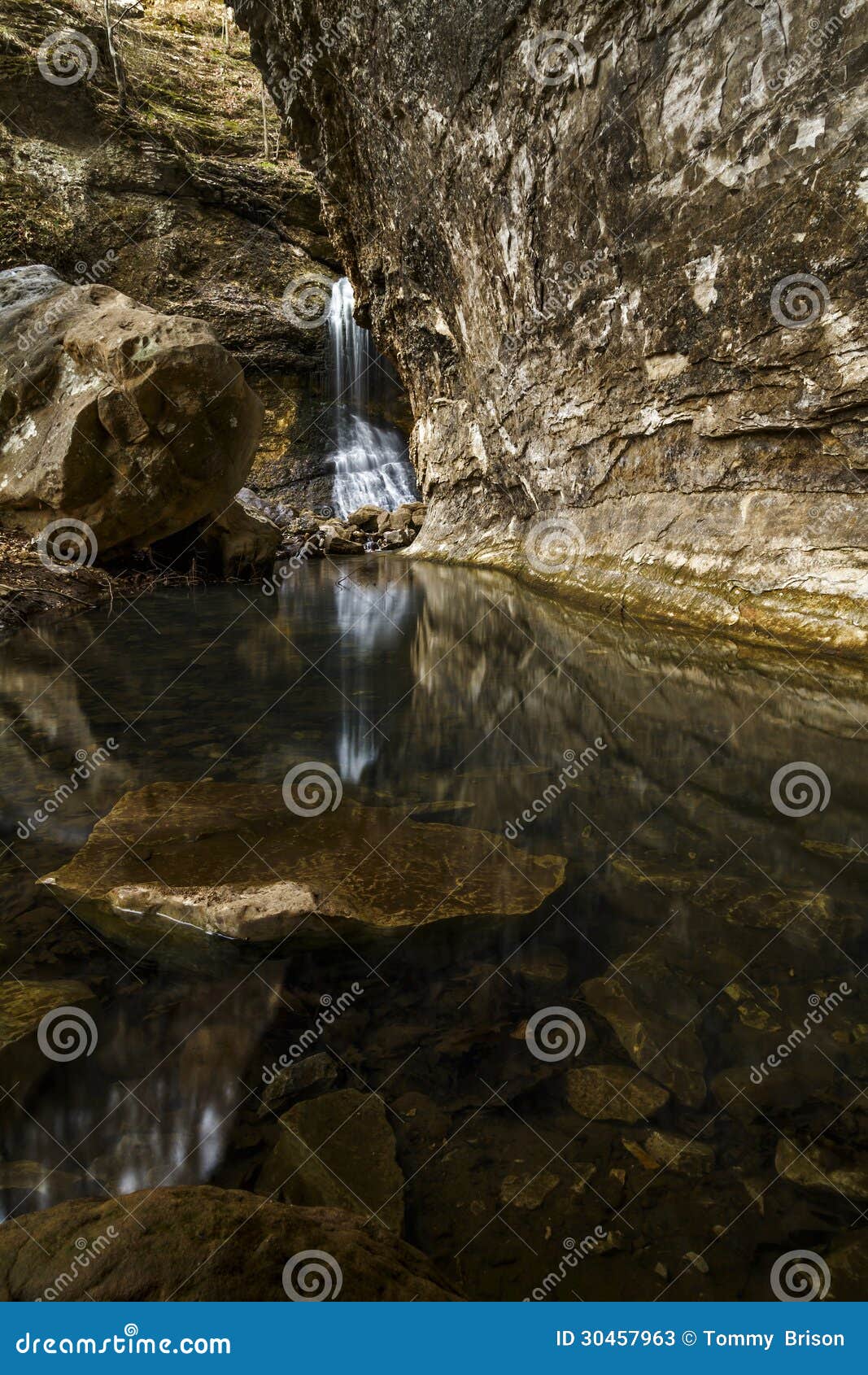 Eden Falls stock image. Image of background, nature, mountains - 30457963