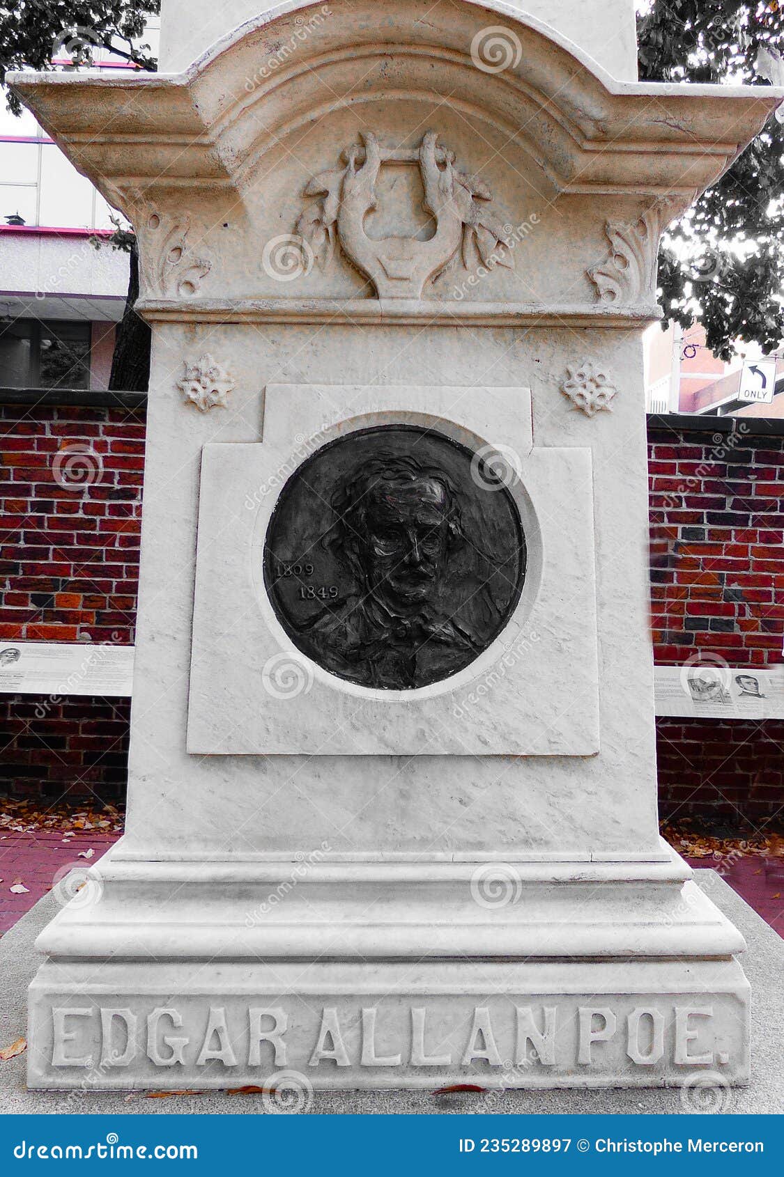 Edgar Allan Poe Grave in Baltimore - Maryland Editorial Photography ...