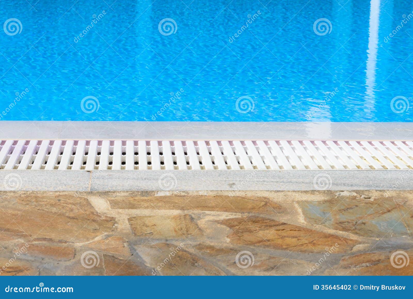 Edge of the Swimming Pool Overflow Stock Photo - Image of cool, ecology ...